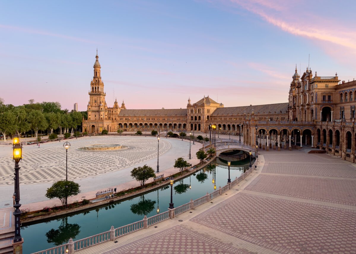 Best Time to Visit Seville | Ideal Months and Seasons • Abroad with Ash