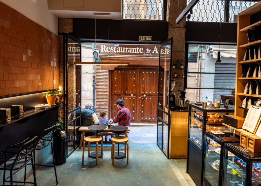 TOP 5 Granada Cafes and Coffee Shops | Quality, Location, Vibe • Abroad ...